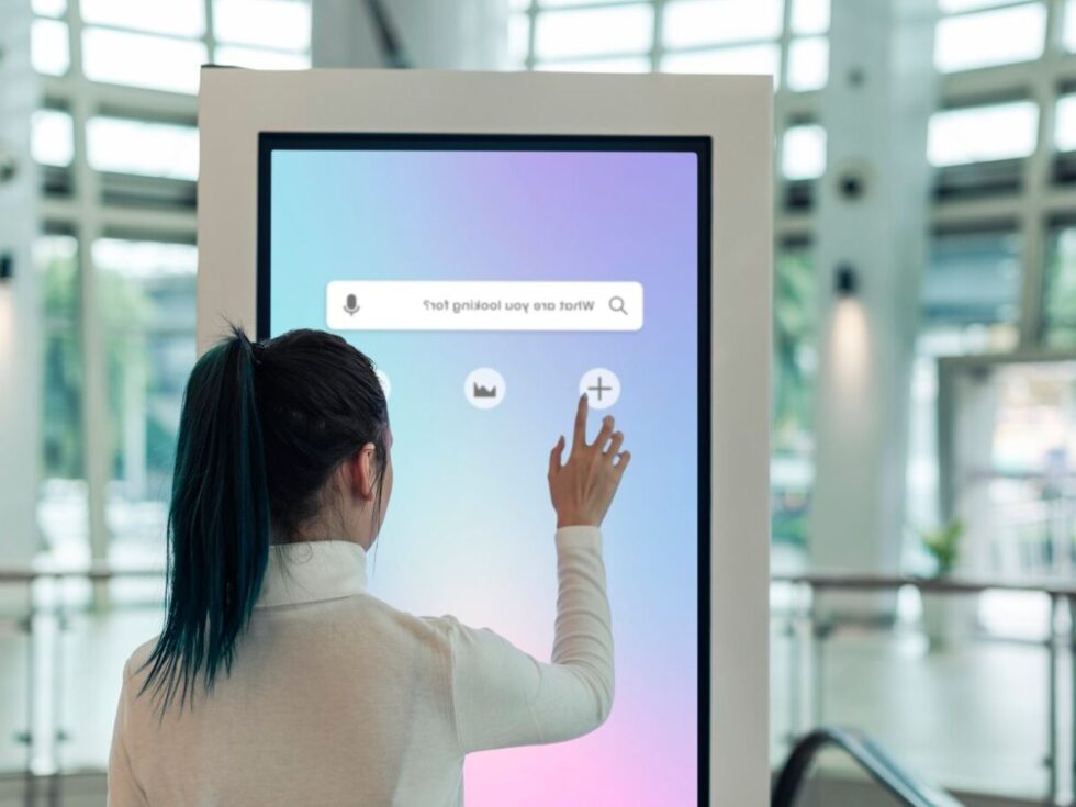 ¿Qué tipos de pantallas se utilizan en una pantalla Digital Signage?